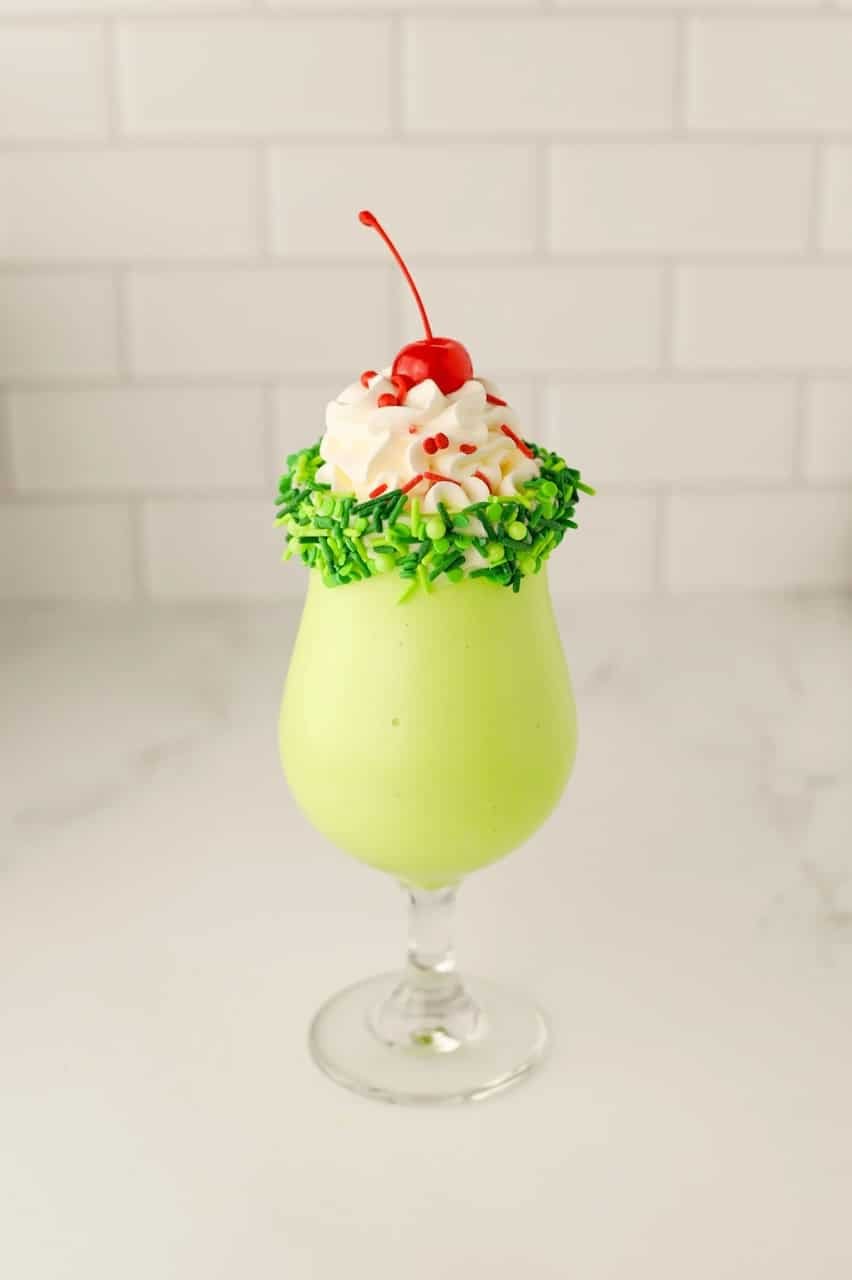 The Best Christmas Grinch Milkshake Recipe : This Nana Can Cook